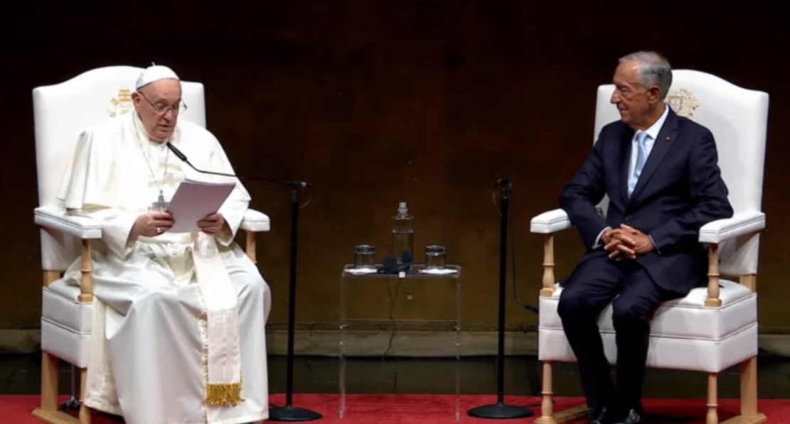 Papa alerta sobre los peligros de la vida humana a causa de “las ... Papa alerta sobre los peligros de la vida humana a causa de “las ...